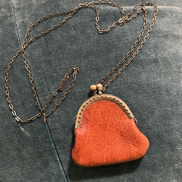 farrah b | Jewelry | Vintage Brownleather Coin Pocket Kiss Lock Gold ...